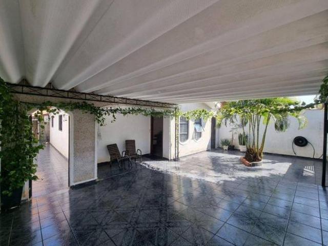 Casa com 3 quartos, Antônio Zanaga Americana