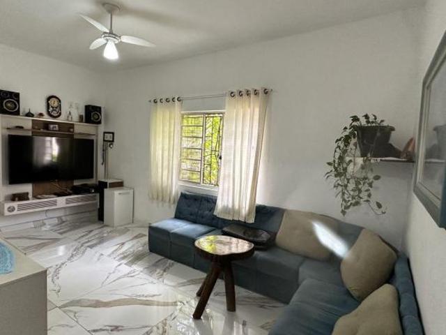 Casa com 3 quartos, Aviação, Praia Grande R$ 530 mil
