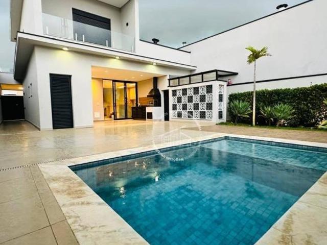 Casa com 3 quartos disponível para alugar ou venda no Condomínio Mont Blanc, Itu SP