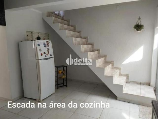 Casa com 3 quartos disponível para venda no bairro Taiaman em Uberlândia MG