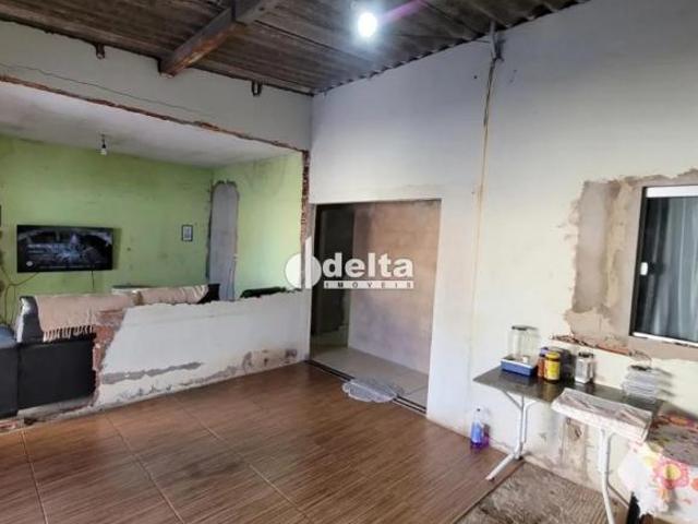 Casa com 3 quartos disponível para venda no bairro Jardim Europa em Uberlândia MG