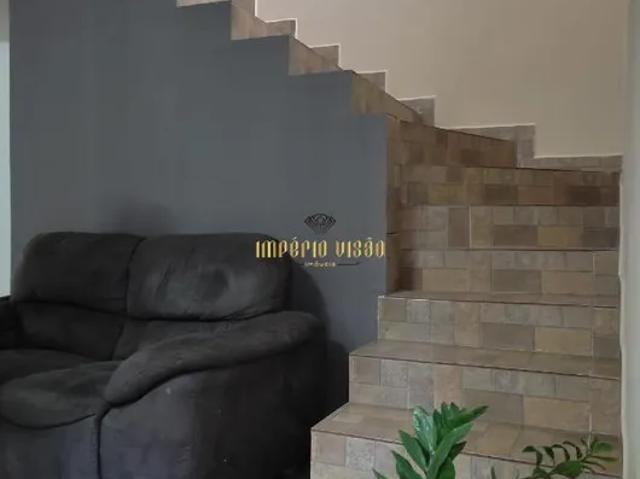Casa com 3 Quartos e 4 banheiros à Venda, 150 m² por R$ 350.000
