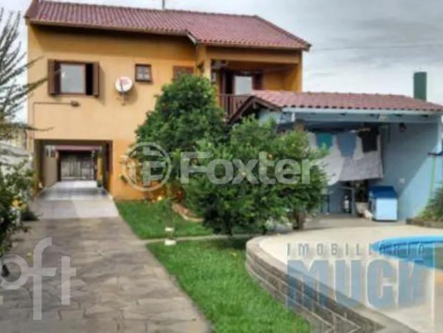 Casa com 3 Quartos e 4 banheiros à Venda, 198 m² por R$ 1.200.000