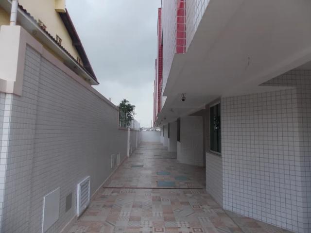 Casa com 3 Quartos e 4 banheiros à Venda, 122 m² por R$ 449.000