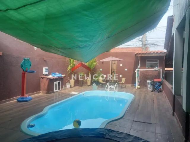 Casa com 3 Quartos e 4 banheiros à Venda, 258 m² por R$ 649.440