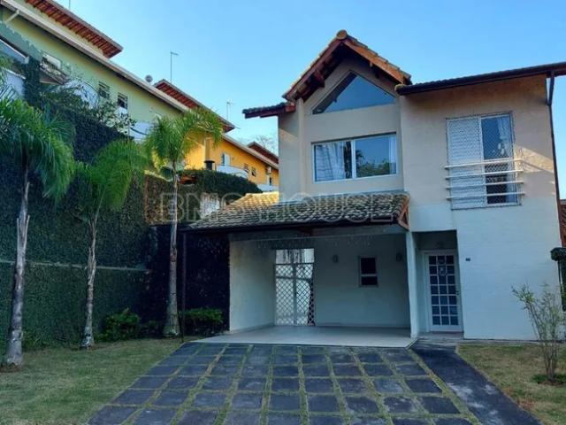 Casa com 3 Quartos e 4 banheiros à Venda, 200 m² por R$ 1.135.000