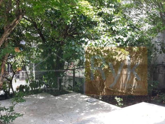 Casa com 3 Quartos e 4 banheiros à Venda, 222 m² por R$ 2.500.000