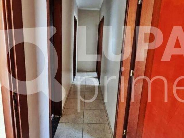CASA COM 3 QUARTOS E 4 VAGAS DE GARAGEM À VENDA EM GUARULHOS