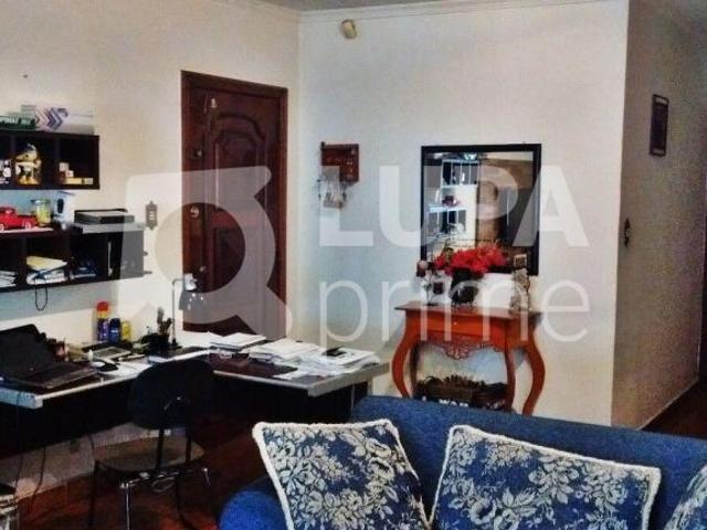 CASA COM 3 QUARTOS E 4 VAGAS DE GARAGEM À VENDA NA VILA GUILHERME