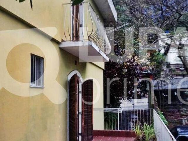 CASA COM 3 QUARTOS E 4 VAGAS DE GARAGEM À VENDA NO TREMEMBÉ