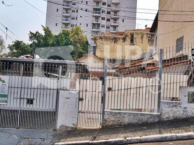 CASA COM 3 QUARTOS E 4 VAGAS DE GARAGEM À VENDA NO TUCURUVI