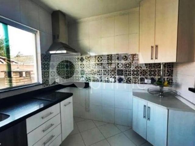 CASA COM 3 QUARTOS E 4 VAGAS DE GARAGEM À VENDA NO TUCURUVI