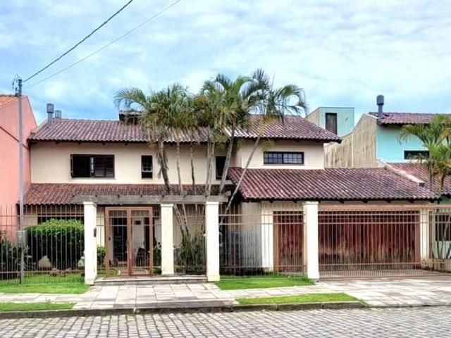 Casa com 3 quartos e 594m² para alugar em Ipanema, Porto Alegre