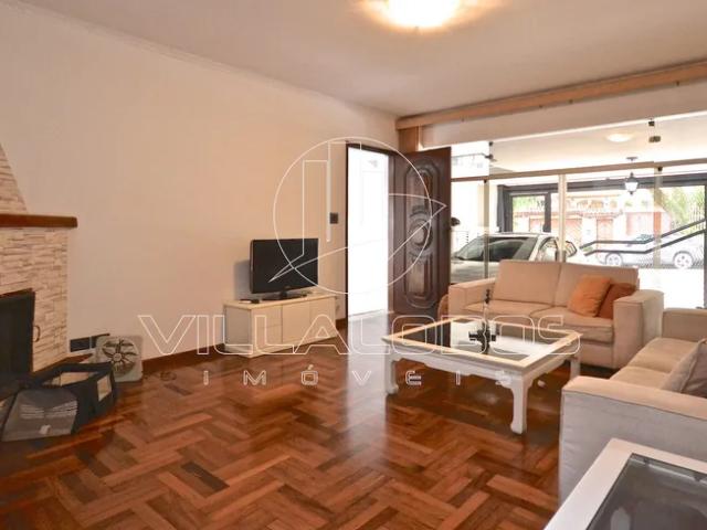 Casa com 3 Quartos e 5 banheiros à Venda, 180 m² por R$ 1.970.000