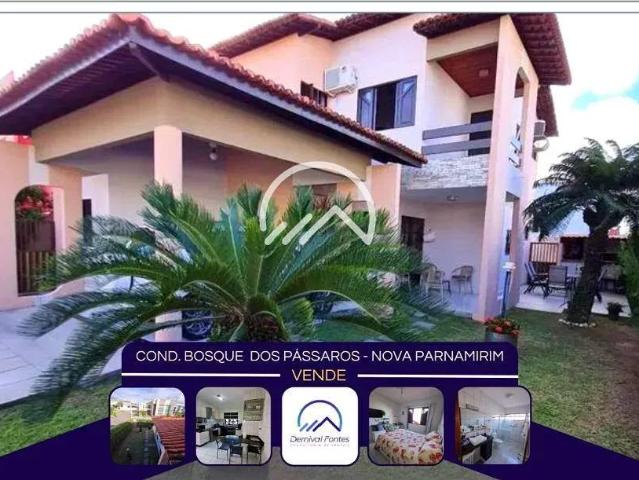 Casa com 3 Quartos e 5 banheiros à Venda, 184 m² por R$ 999.999