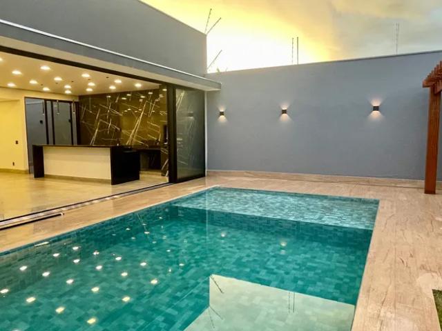 Casa com 3 Quartos e 5 banheiros à Venda, 236 m² por R$ 1.390.000
