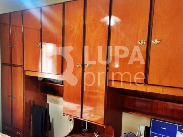 CASA COM 3 QUARTOS E 5 VAGAS DE GARAGEM À VENDA NA FREGUESIA DO Ó