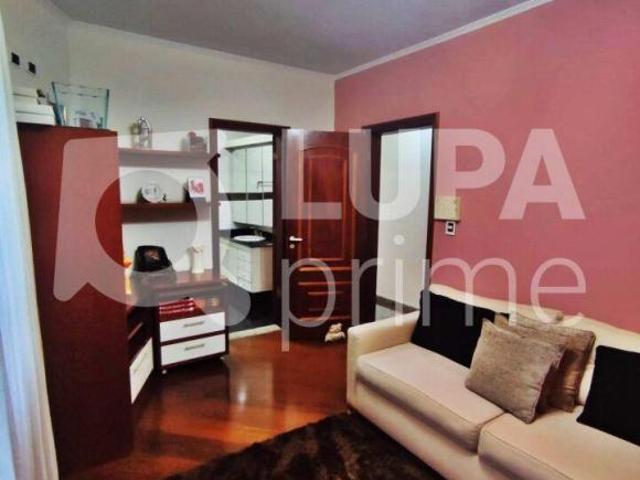 CASA COM 3 QUARTOS E 5 VAGAS DE GARAGEM À VENDA NA PALMAS DO TREMEMBÉ