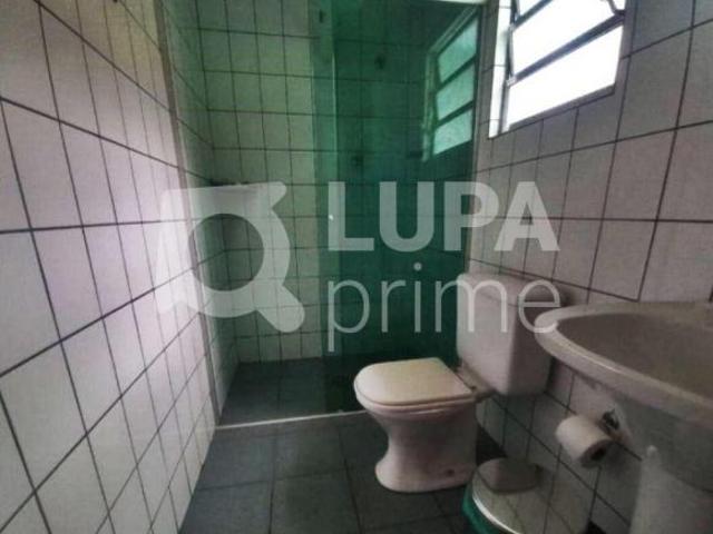 CASA COM 3 QUARTOS E 5 VAGAS DE GARAGEM À VENDA NO TATUAPÉ
