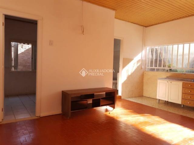 Casa com 3 quartos e 78m² para alugar em Vila Parque Brasília, Cachoeirinha