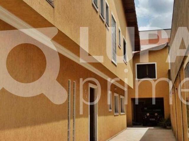 CASA COM 3 QUARTOS E 7 VAGAS DE GARAGEM À VENDA NA VILA GUILHERME