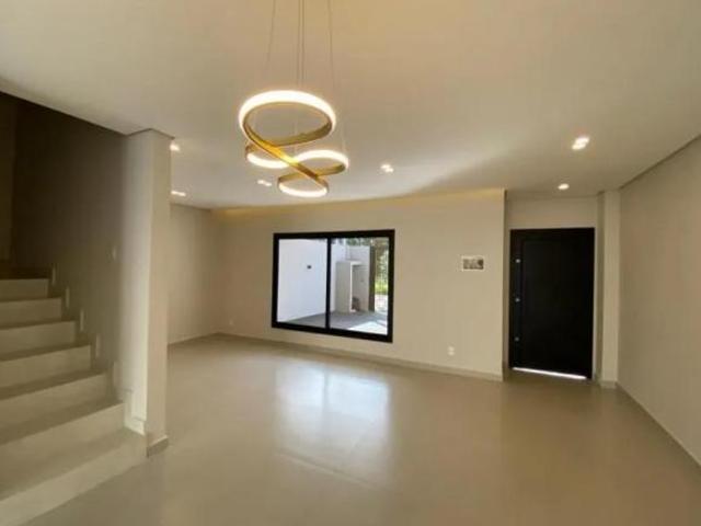 Casa com 3 quartos e 90 m² à venda em Santana