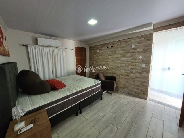 Casa com 3 quartos e 100m² para alugar em Hípica, Porto Alegre