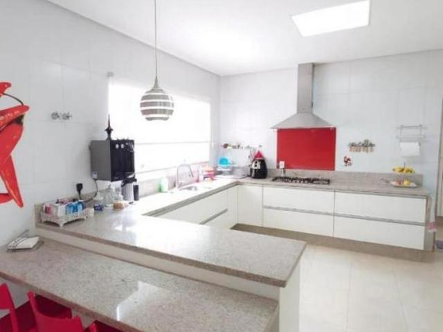Casa com 3 quartos e 105 m² à venda no Cambuci