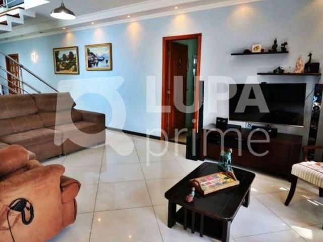 CASA COM 3 QUARTOS E 10 VAGAS DE GARAGEM À VENDA NO TREMEMBÉ