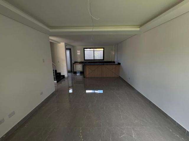 Casa com 3 quartos e 110 m² à venda em Santa Cândida