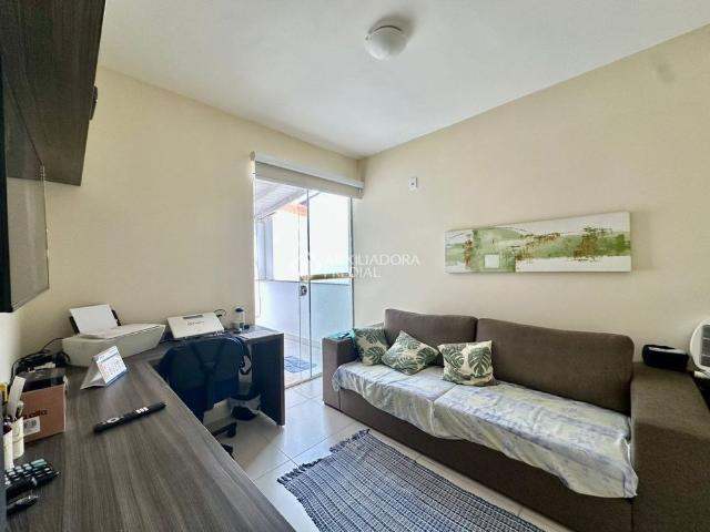 Casa com 3 quartos e 127m² para alugar em Rio Tavares, Florianópolis