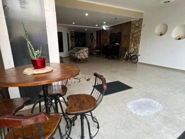 Casa com 3 quartos e 133 m² à venda em Taquaral
