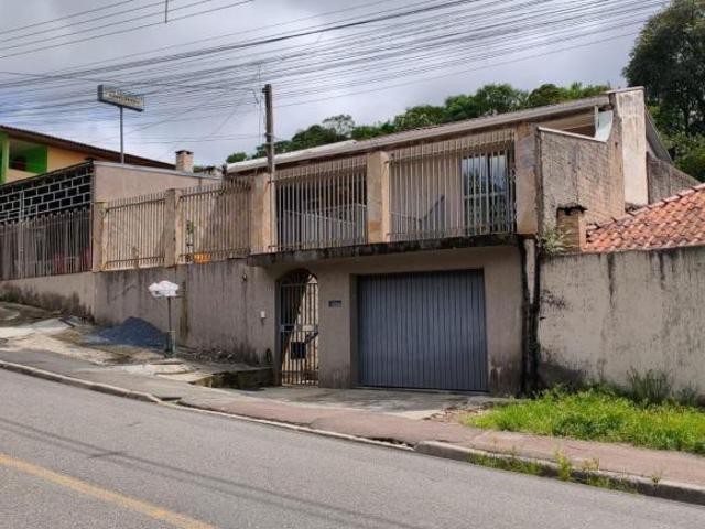 Casa com 3 quartos e 140 m² à venda no Atuba