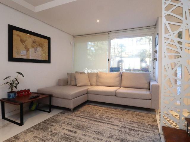 Casa com 3 quartos e 149m² para alugar em Vila Conceicao, Porto Alegre