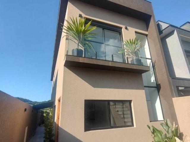 Casa com 3 quartos e 150 m² à venda em Chácara Jaguari