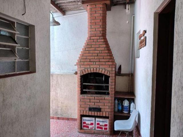 Casa com 3 quartos e 150 m² construídos à venda em Vila Gomes