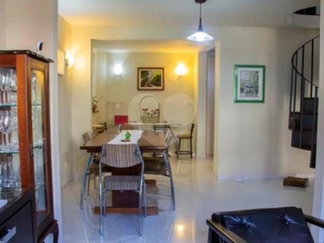 Casa com 3 quartos e 160 m² à venda em Juvevê, Curitiba