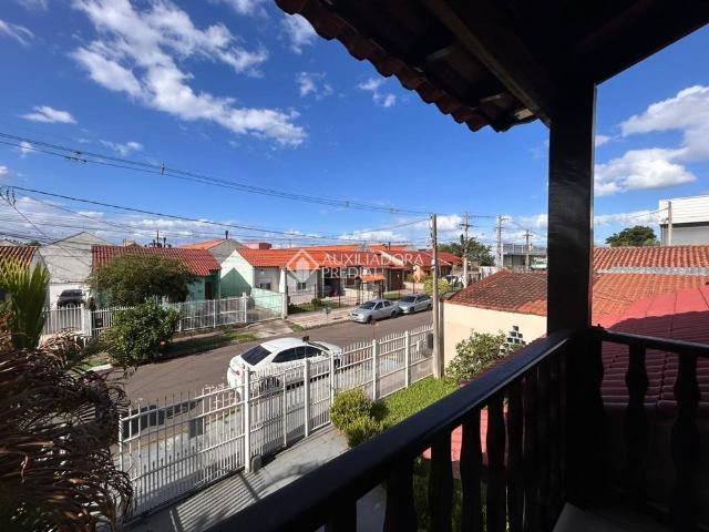 Casa com 3 quartos e 177m² para alugar em Estância Velha, Canoas
