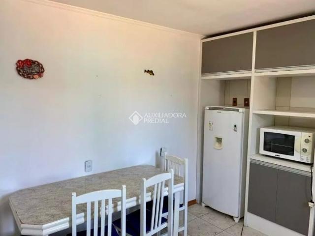 Casa com 3 quartos e 192m² para alugar em Santa Rosa de Lima, Porto Alegre
