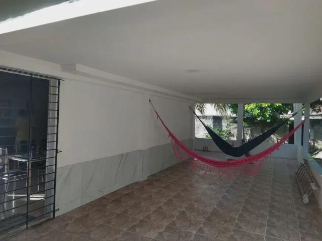Casa com 3 Quartos e 1 banheiro à Venda, 113 m² por R$ 115.000