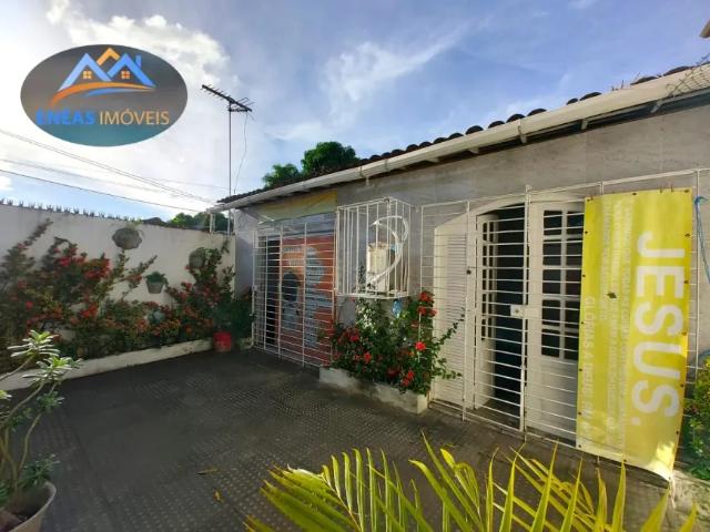Casa com 3 Quartos e 1 banheiro à Venda, 125 m² por R$ 360.000