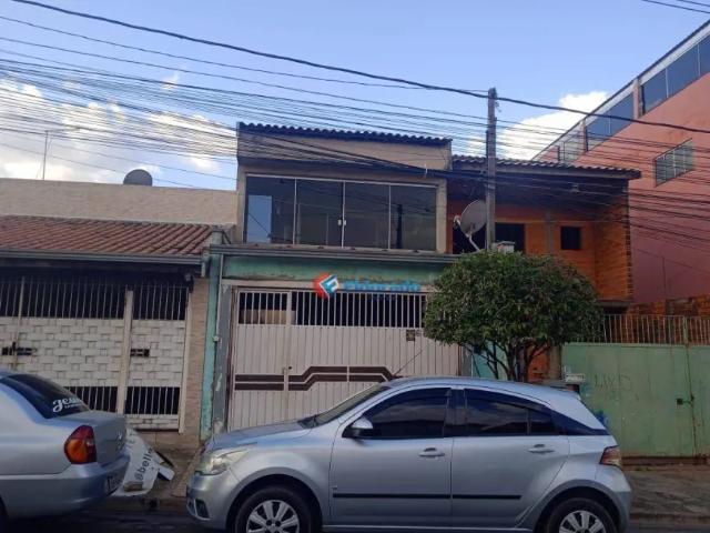 Casa com 3 Quartos e 1 banheiro à Venda, 120 m² por R$ 350.000