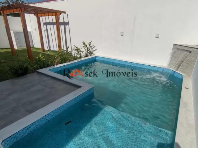 Casa com 3 Quartos e 1 banheiro à Venda, 120 m² por R$ 799.000