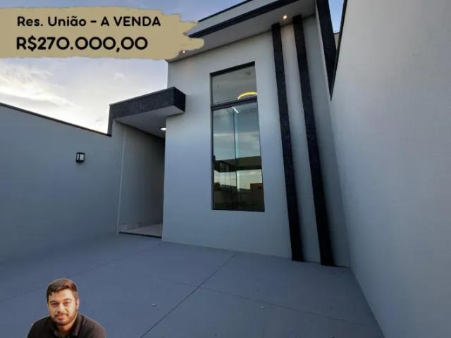 Casa com 3 Quartos e 1 banheiro à Venda, 133 m² por R$ 270.000