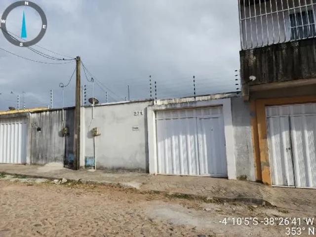 Casa com 3 Quartos e 1 banheiro à Venda, 155 m² por R$ 111.168