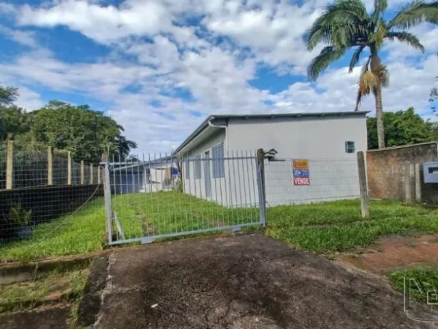 Casa com 3 Quartos e 1 banheiro à Venda, 157 m² por R$ 320.000