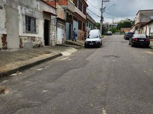 Casa com 3 Quartos e 1 banheiro à Venda, 170 m² por R$ 115.000