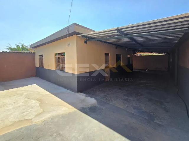 Casa com 3 Quartos e 1 banheiro à Venda, 60 m² por R$ 350.000