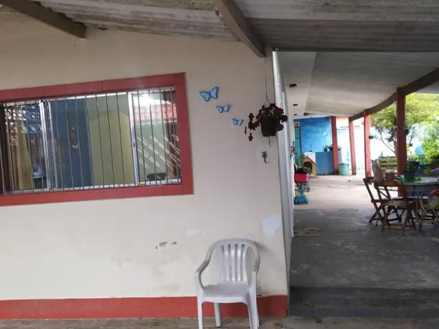 Casa com 3 Quartos e 1 banheiro à Venda, 68 m² por R$ 210.000