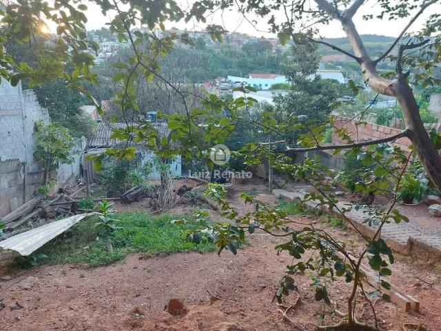 Casa com 3 Quartos e 1 banheiro à Venda, 78 m² por R$ 266.000